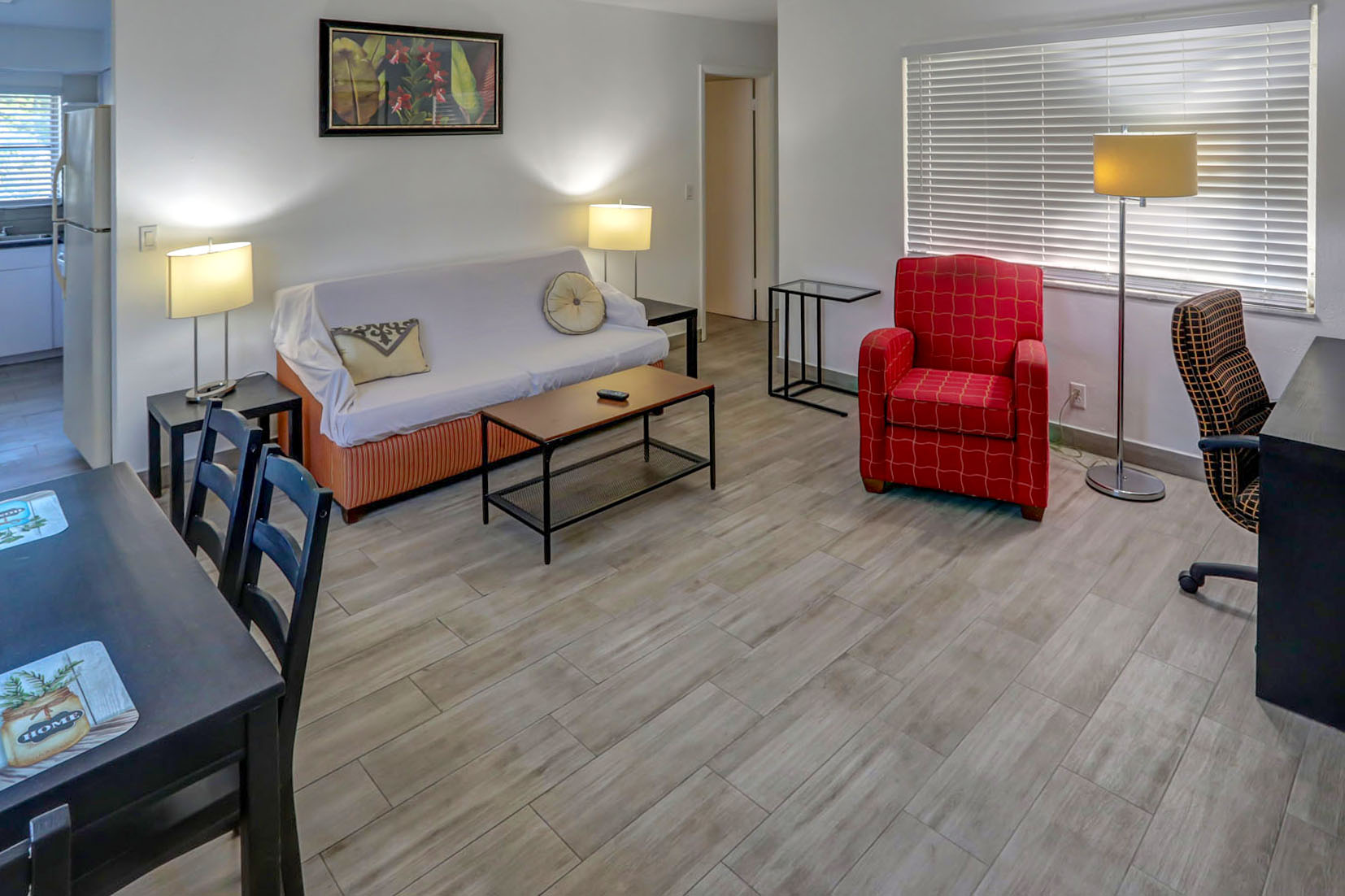 One bedroom Apartment - Richard's Motel Courtyard